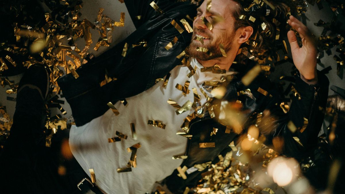 10 New Year Traditions Reddit Users Are Officially Ditching This Year