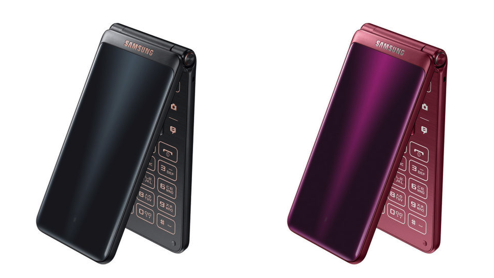 The Flip Phone Might Be Making a Comeback