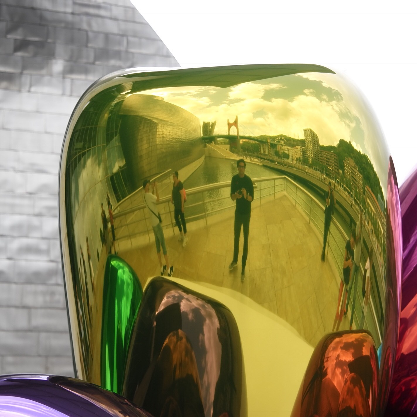 Nik de Ynchausti Esquire Philippines